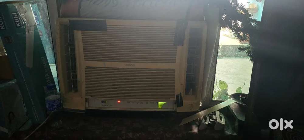 Hitachi 1.5 ton window AC - ACs - 1807630505