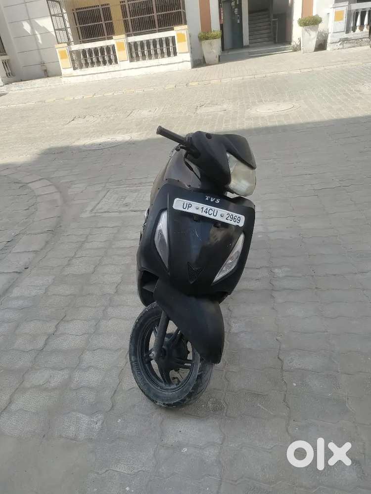 TVS Jupiter Scooty, Black Colour - Scooters - 1806030550