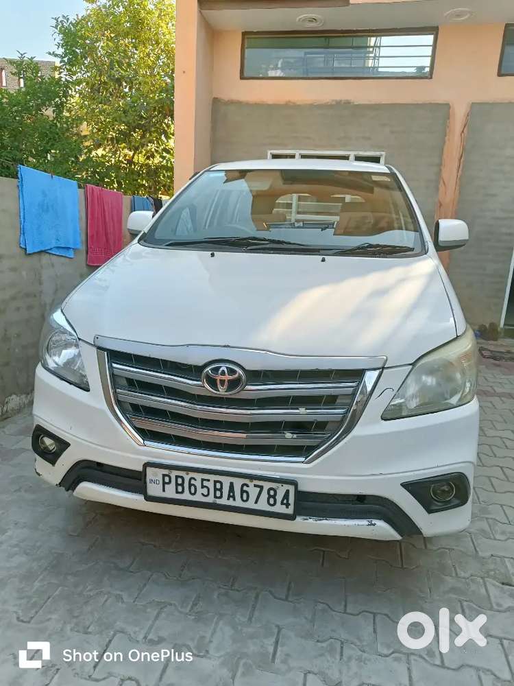 Toyota Innova 2014 Diesel 189000 Km Driven - Cars - 1804789008