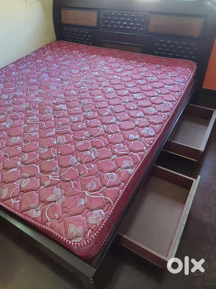 King Size Bed With Mattress Beds And Wardrobes 1773395855