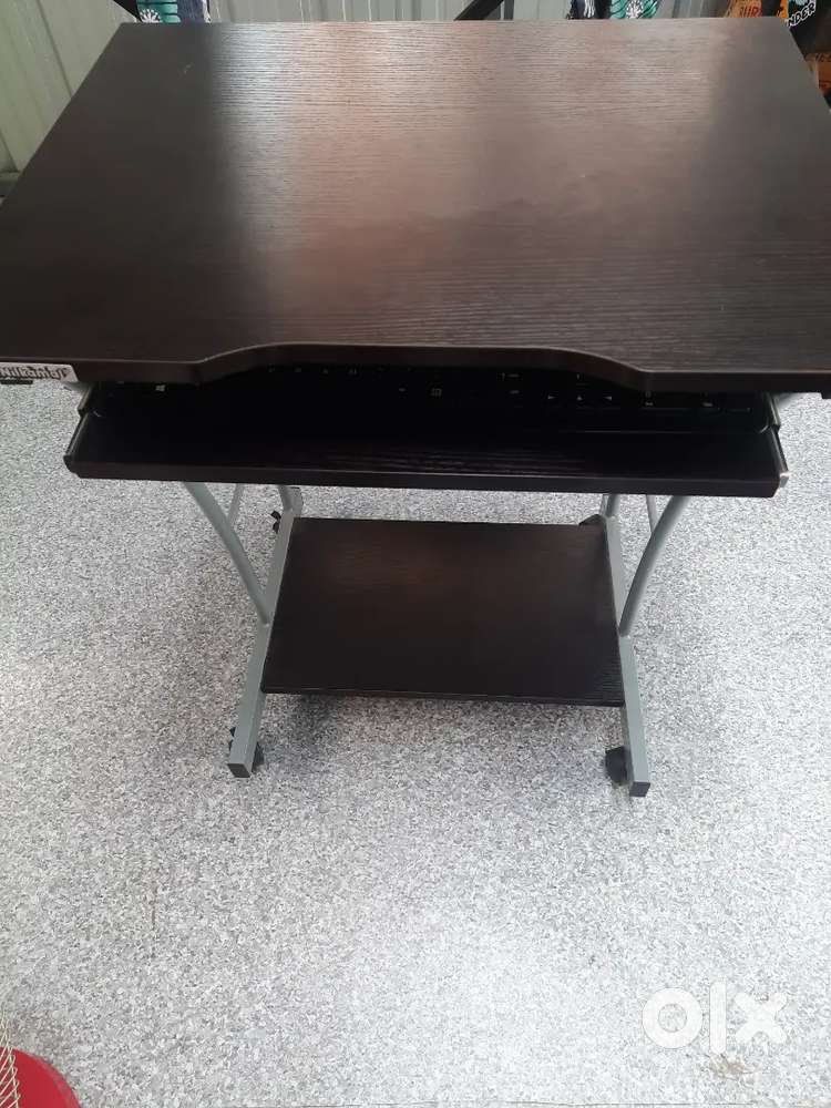 Computer table price below 2000 olx store