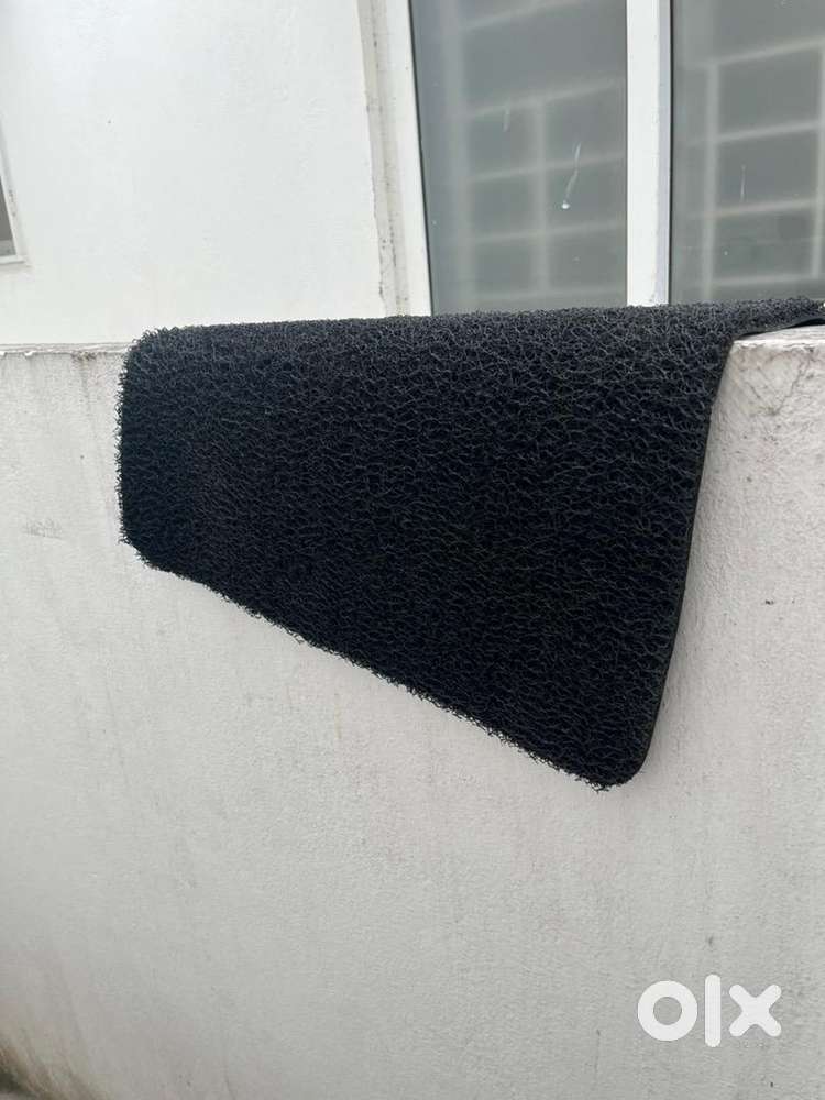 3M Car floor noodle mat at low price ! - Other Household Items - 1768399427