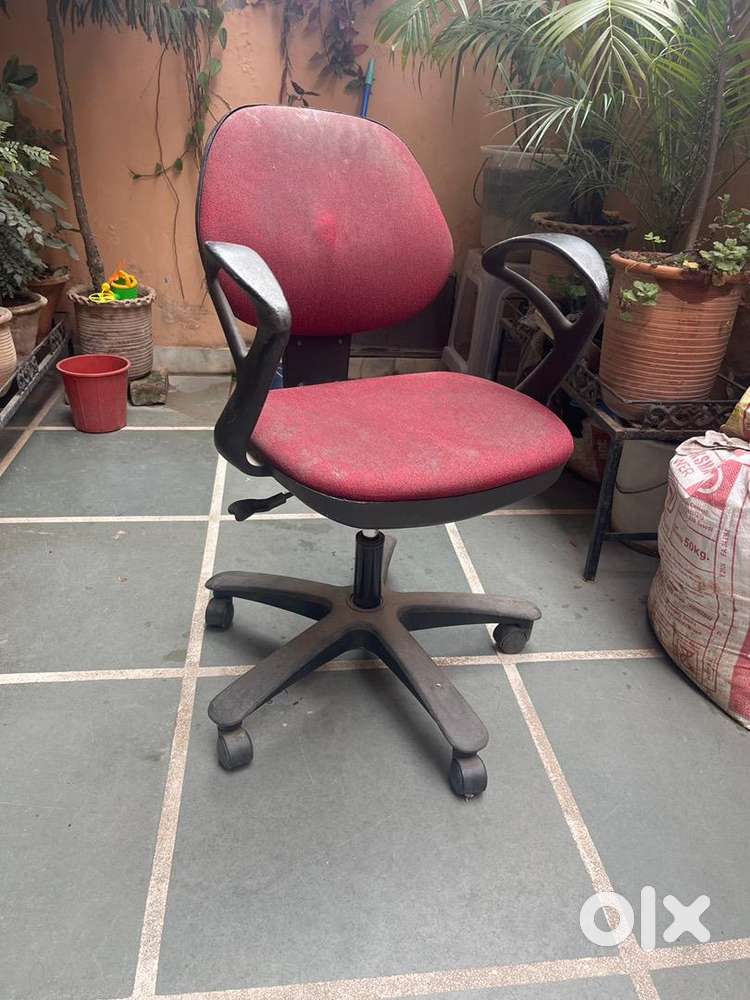 Olx chair near me store