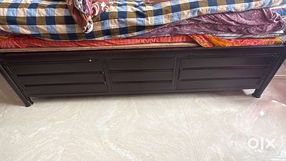 New Iron single bed with storage - Beds & Wardrobes - 1817009324