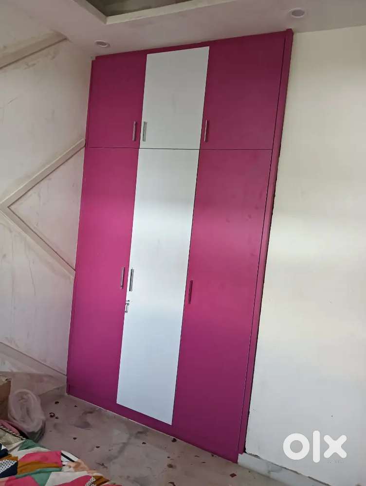 Modular kitchen almirah LCD panel ₹900 square feet banate Ho - Beds ...