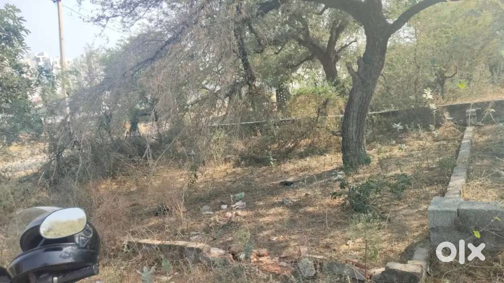 Corner plot - Lands & Plots - 1796166290