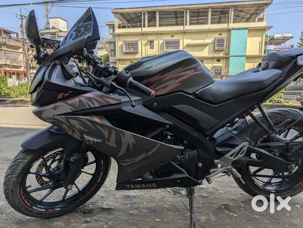 R15 v3 in very good condition as like new - Motorcycles - 1798337964