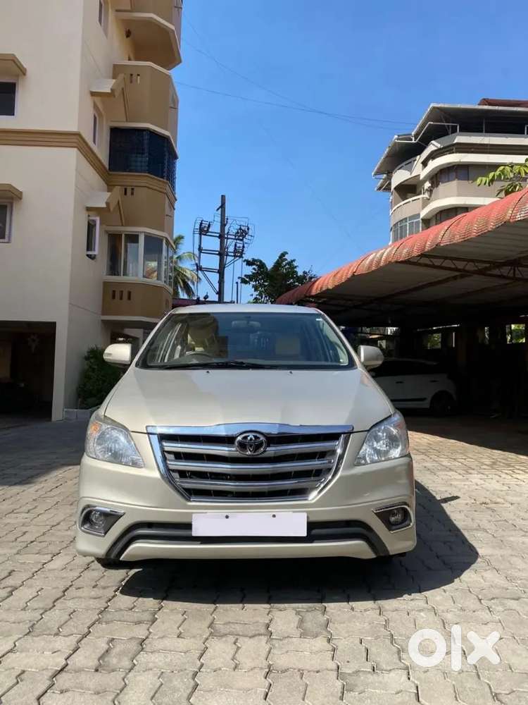 Toyota Innova 2014 Diesel 129000 Km Driven - Cars - 1805204935