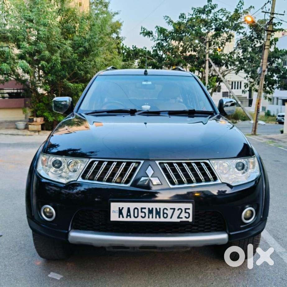 Mitsubishi Pajero Sport 4X4 Dual Tone, 2013, Diesel - Cars - 1795636831