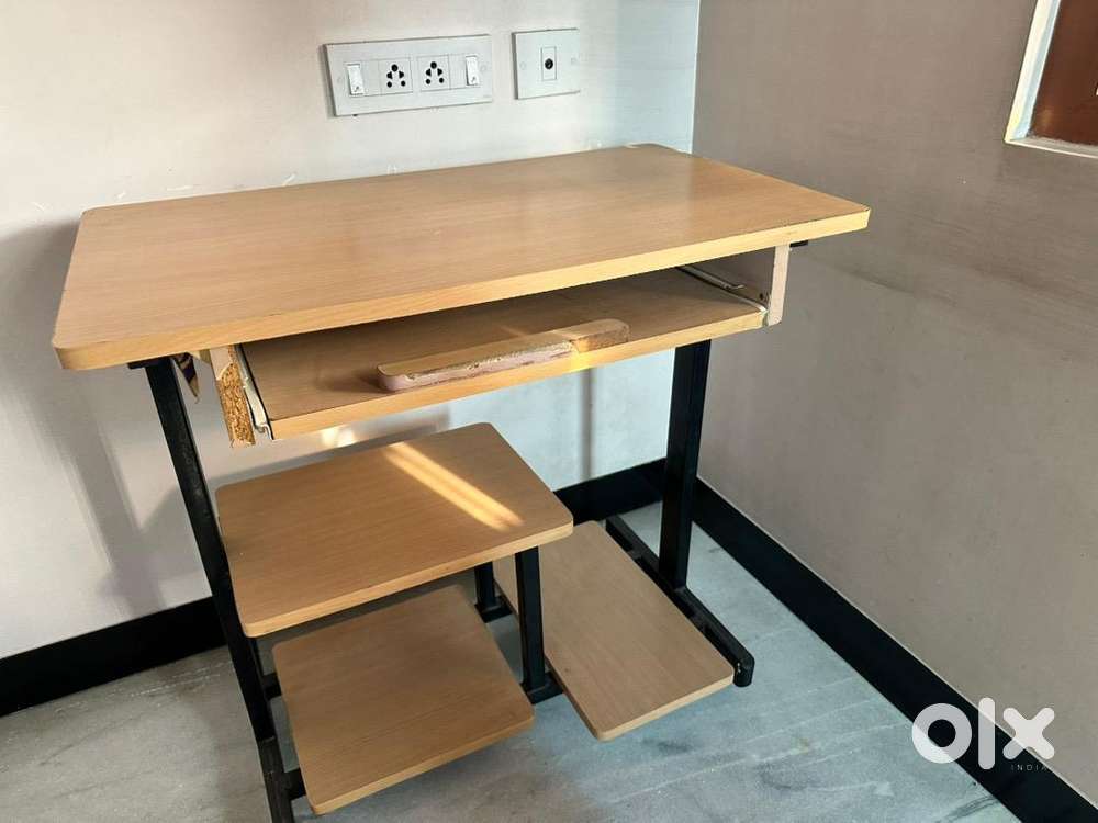Computer table price below 1000 olx store
