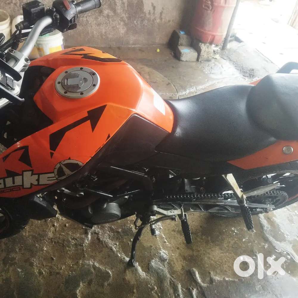 Duke 200 Bs 4 - Motorcycles - 1828179947