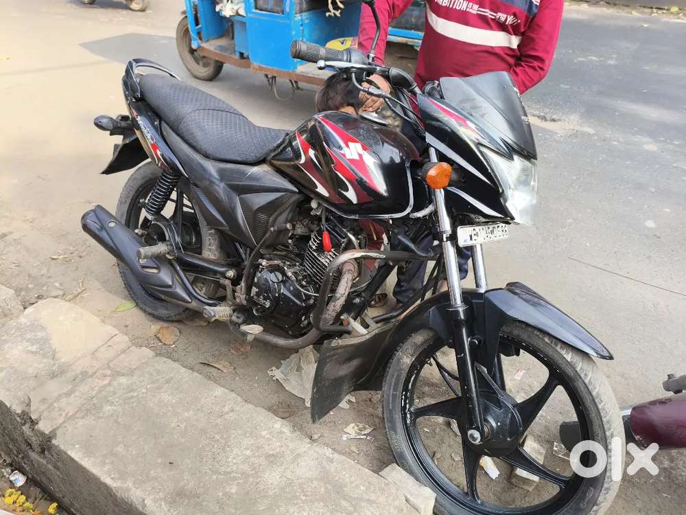 Suzuki hayate - Motorcycles in Santragachi, Howrah - 1829409719