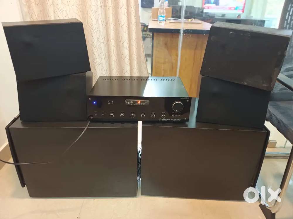 6 Suround speakers , 2 boofers and power full amplifier system - TVs ...