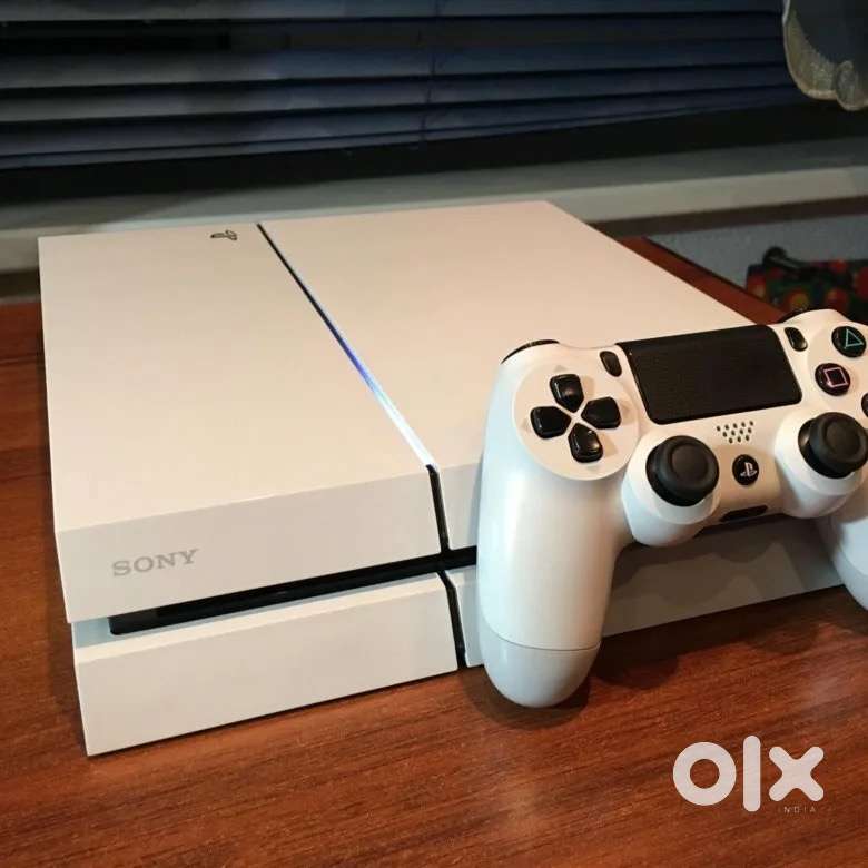 PS4 in Excellent Condition, No Physical Damage - Games & Entertainment ...