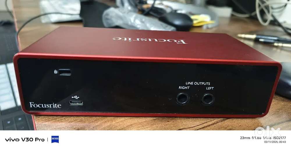 focusrite 2i2 soundcard,audio interface, mic, midi keyboard, - TVs ...