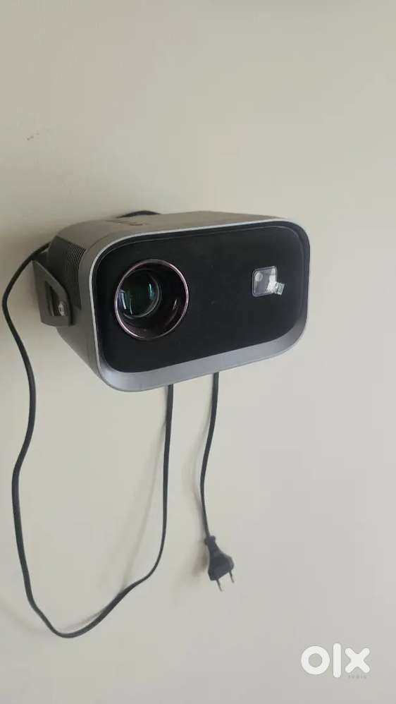 Brand new Projector - Computers & Laptops - 1809857266
