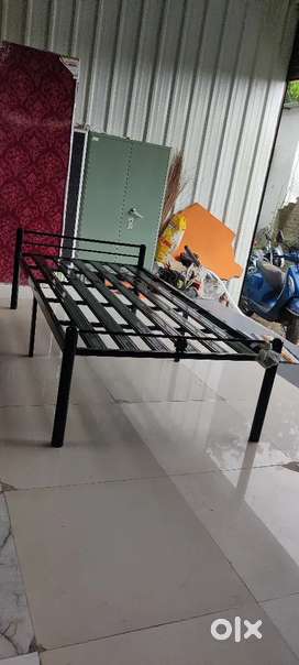 Single metal bed olx store
