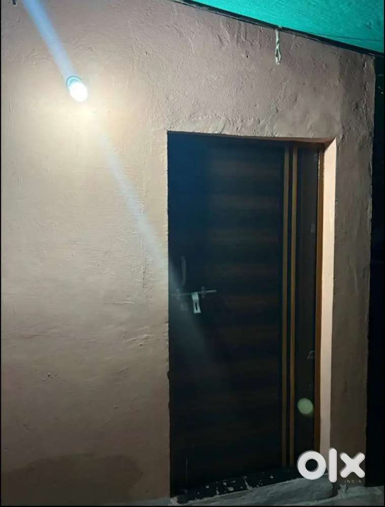 Room on rent newly made attached letbath.Single room Bed is given fan ...