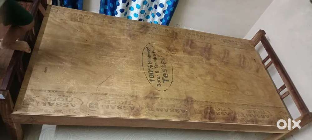 Bed (condition good) - Beds & Wardrobes - 1810455871