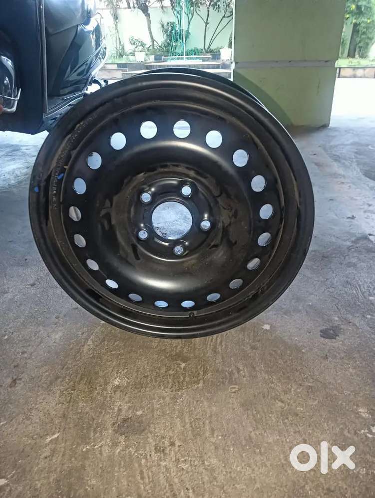 Mahindra 3X0 metal wheels 4 nos R16 - Spare Parts - 1794649205