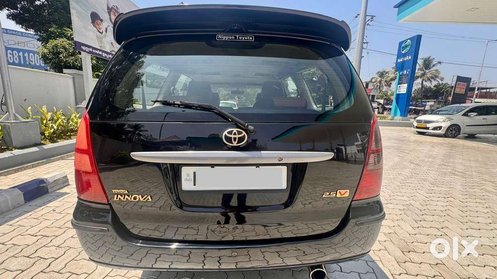 Toyota Innova 2004-2011 2.5 G4 Diesel 7-seater, 2006, Diesel - Cars ...