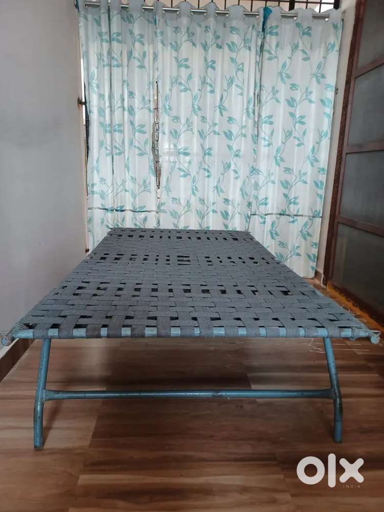 Navar bed and folding cot - Other Household Items - 1810382898
