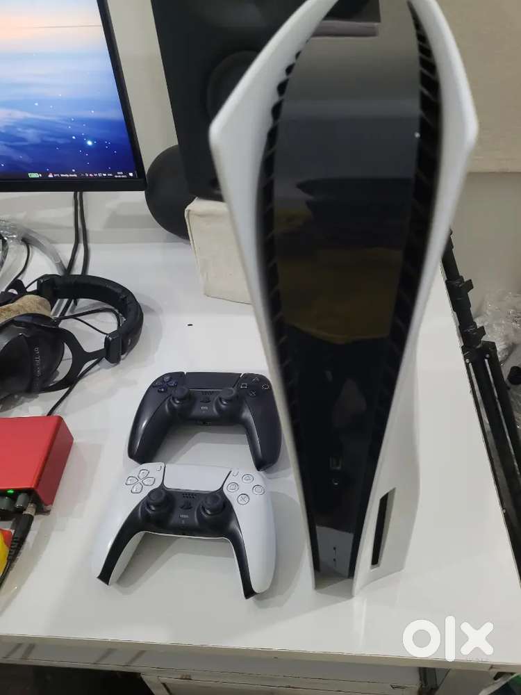 Ps5 Console with extra controller - Games & Entertainment - 1819579929