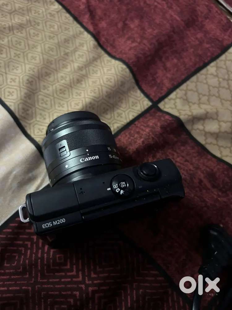 M200 in good condition - Cameras & Lenses - 1810547113