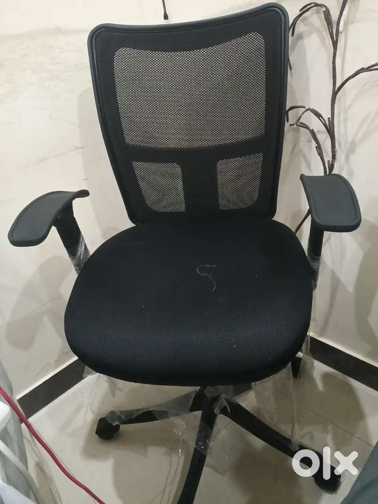 Office chair - Other Household Items - 1820688534