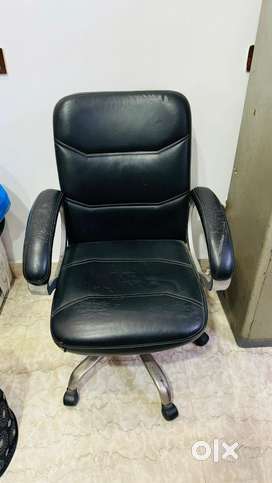 Boss Chair Buy Sell Used Furniture in Delhi OLX