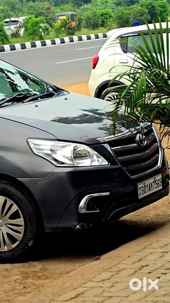 Toyota Innova 2014 Diesel 198500 Km Driven - Cars - 1829824685