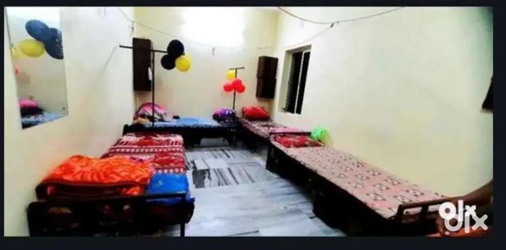 Pg for boys & girls @ ₹1,900/- - PG & Guest Houses - 1802123066