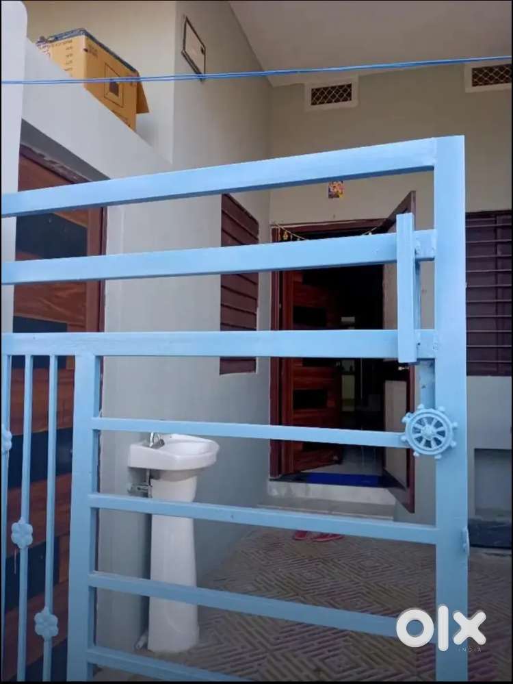 2bhk house urgent sell cash payment wale turant sampark kre - For Sale ...