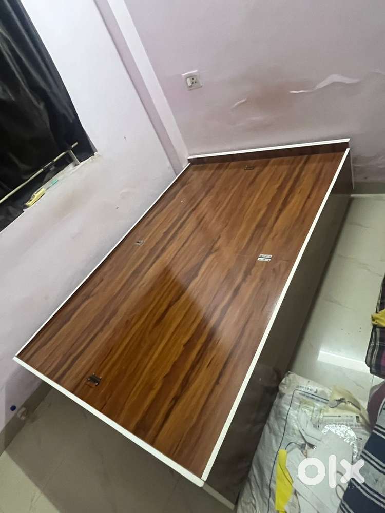 Wooden Bed for Sale Well Maintained - Beds & Wardrobes in Mahalaxmi ...