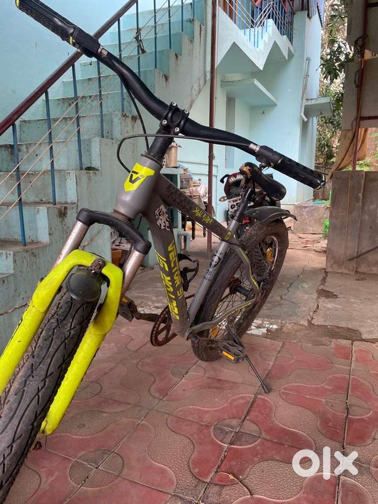 Second hand cycle in olx store