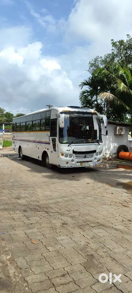 Tourist bus for sale zedone a/c - Commercial & Other Vehicles - 1815888327