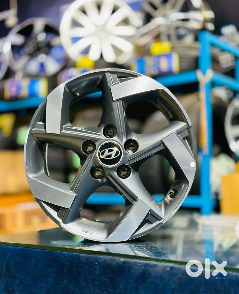 16;inch Creta Sx Diamond Cut OEM Alloy wheels set of 4 lite used ...