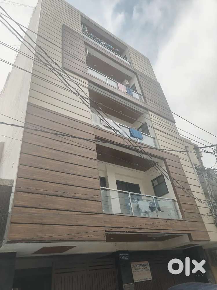 This 3bhk flat Sadar bazar - For Sale: Houses & Apartments - 1802369802