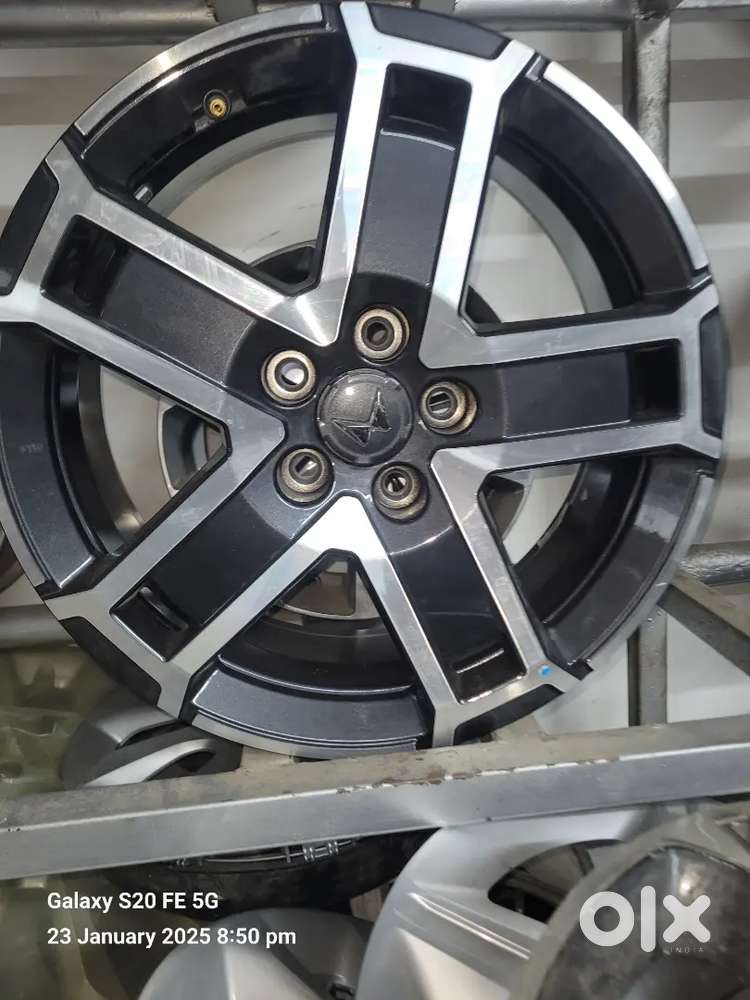 New thar roxx alloy wheels best price - Spare Parts - 1796340402