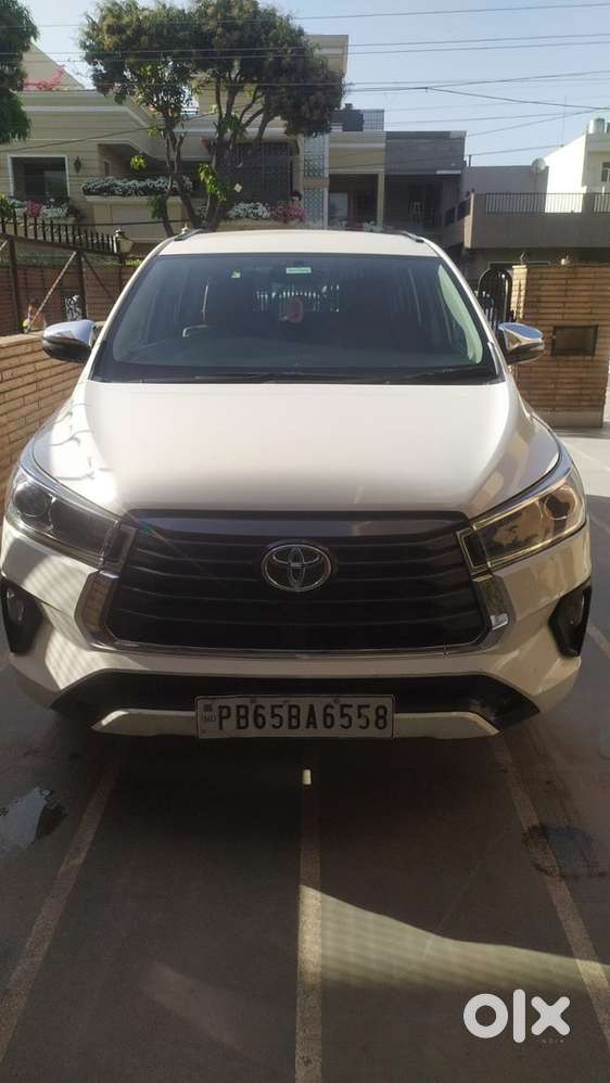 Automatic Toyota Innova Crysta 2021 Diesel Well Maintained - Cars ...