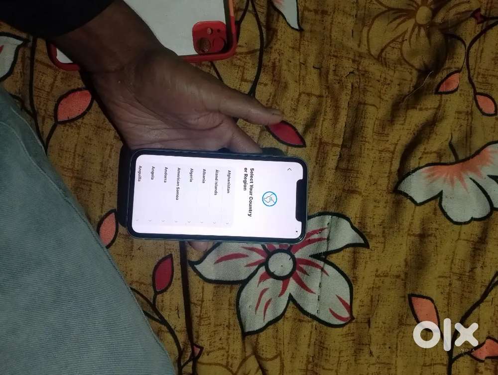Iphone 11 oll ok iCloud lga hua hai bill box nhi hai - Mobile Phones ...