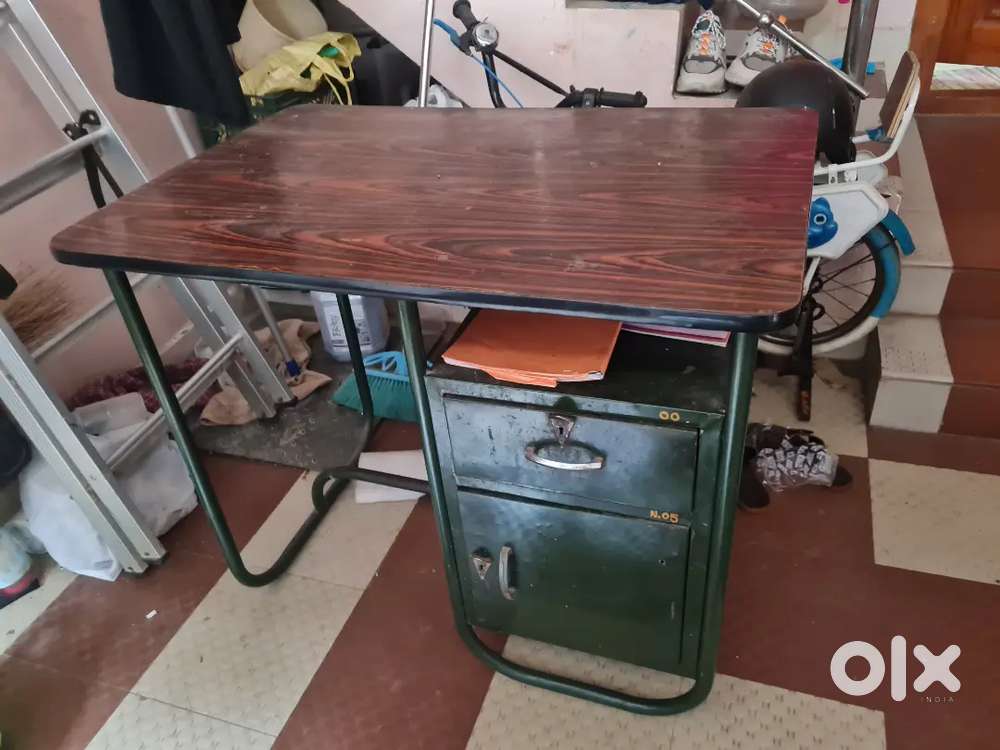 Steel table olx store