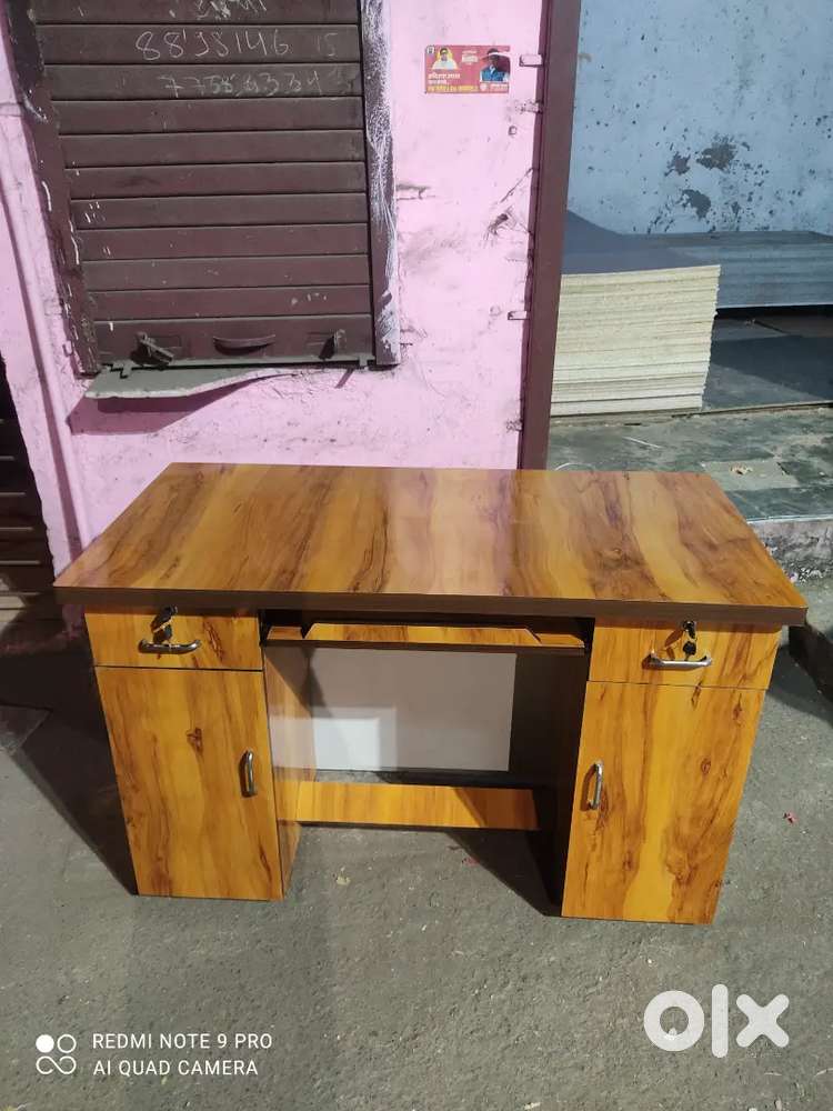 Second hand office table olx store