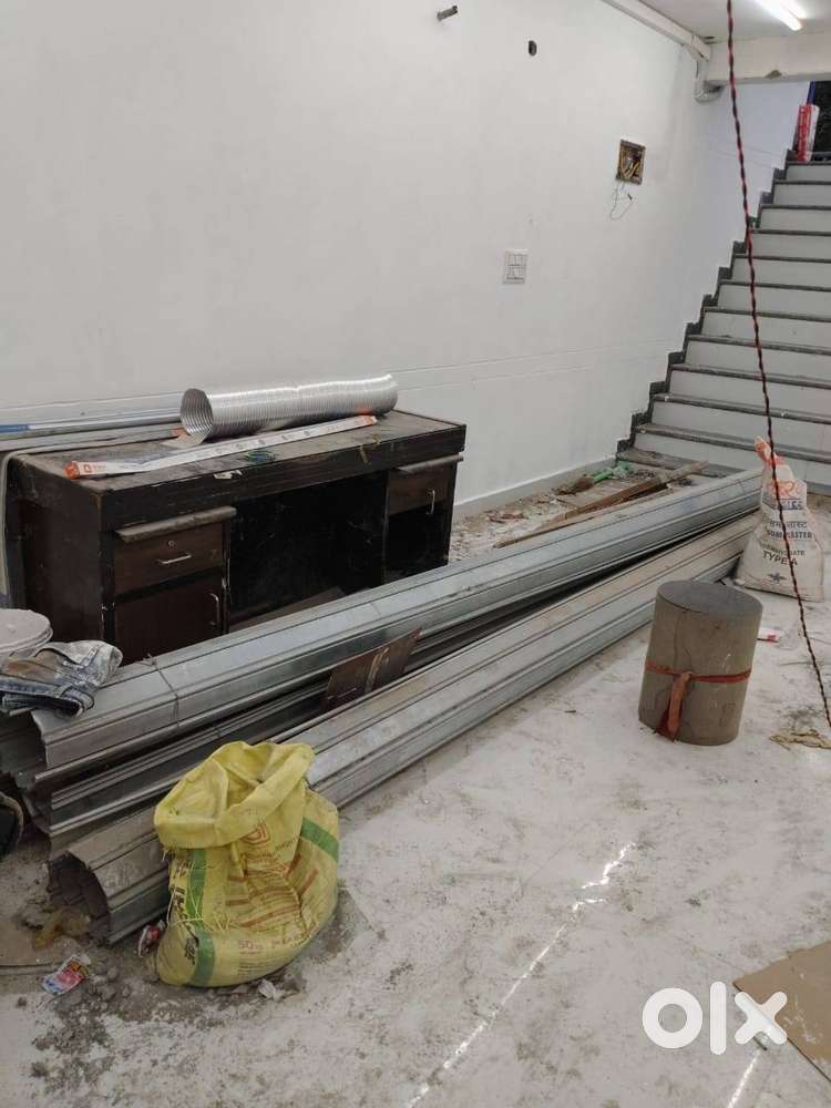 Rolling shutter Length 14 foot Height 12 foot , Weight 259 kg ...