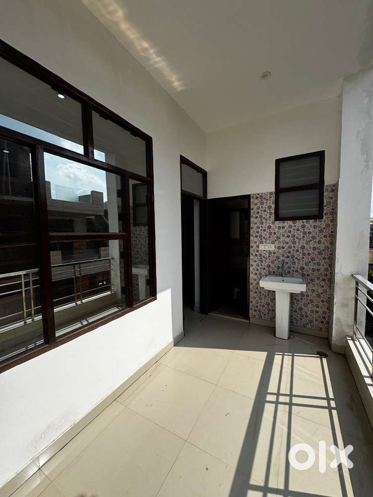 Luxury rooms and pg available in zirakpur - PG & Guest Houses - 1819241244