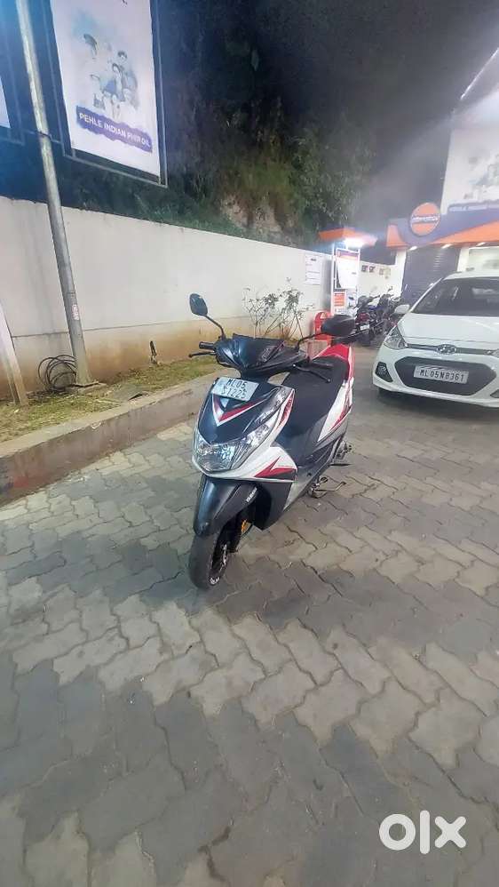YAMAHA RAYZ MODEL 2019 - Scooters in Jaiaw, Shillong - 1827894578