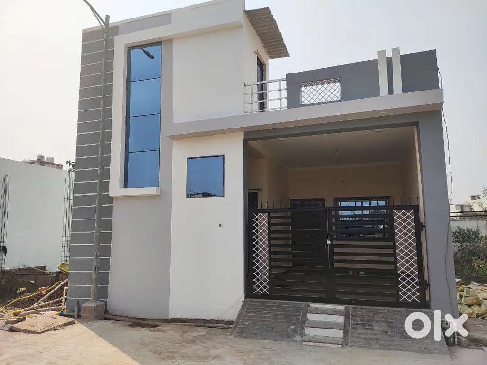 2bhk on road ghar - For Sale: Houses & Apartments - 1814133200