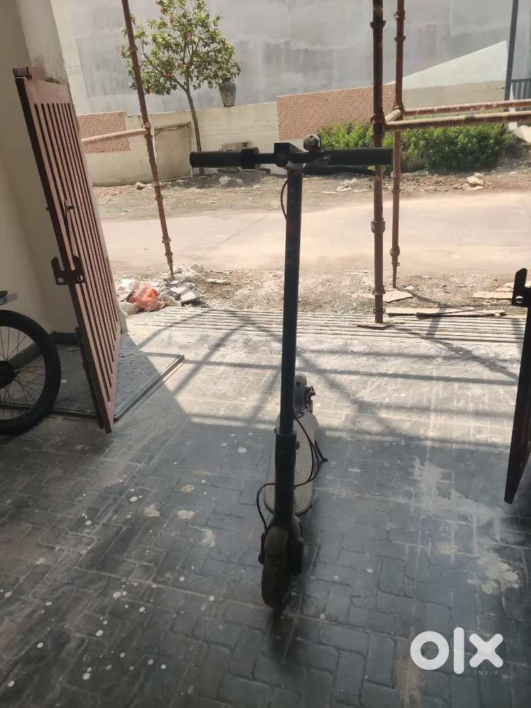 Electric scooter best accelerator and brake mode eco.normal.sport ...