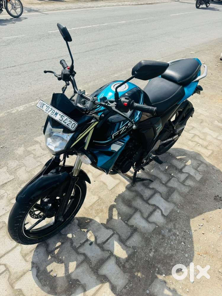 Yamaha Fz in showroom condtion - Motorcycles - 1801107615