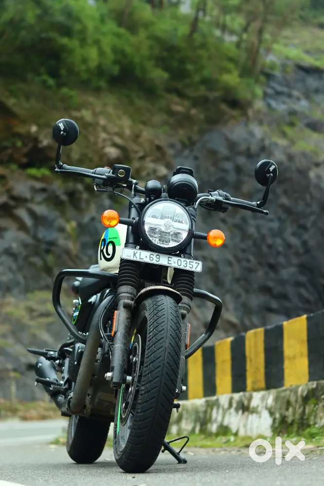 2025 model Royal enfield rio white - Motorcycles - 1814483341